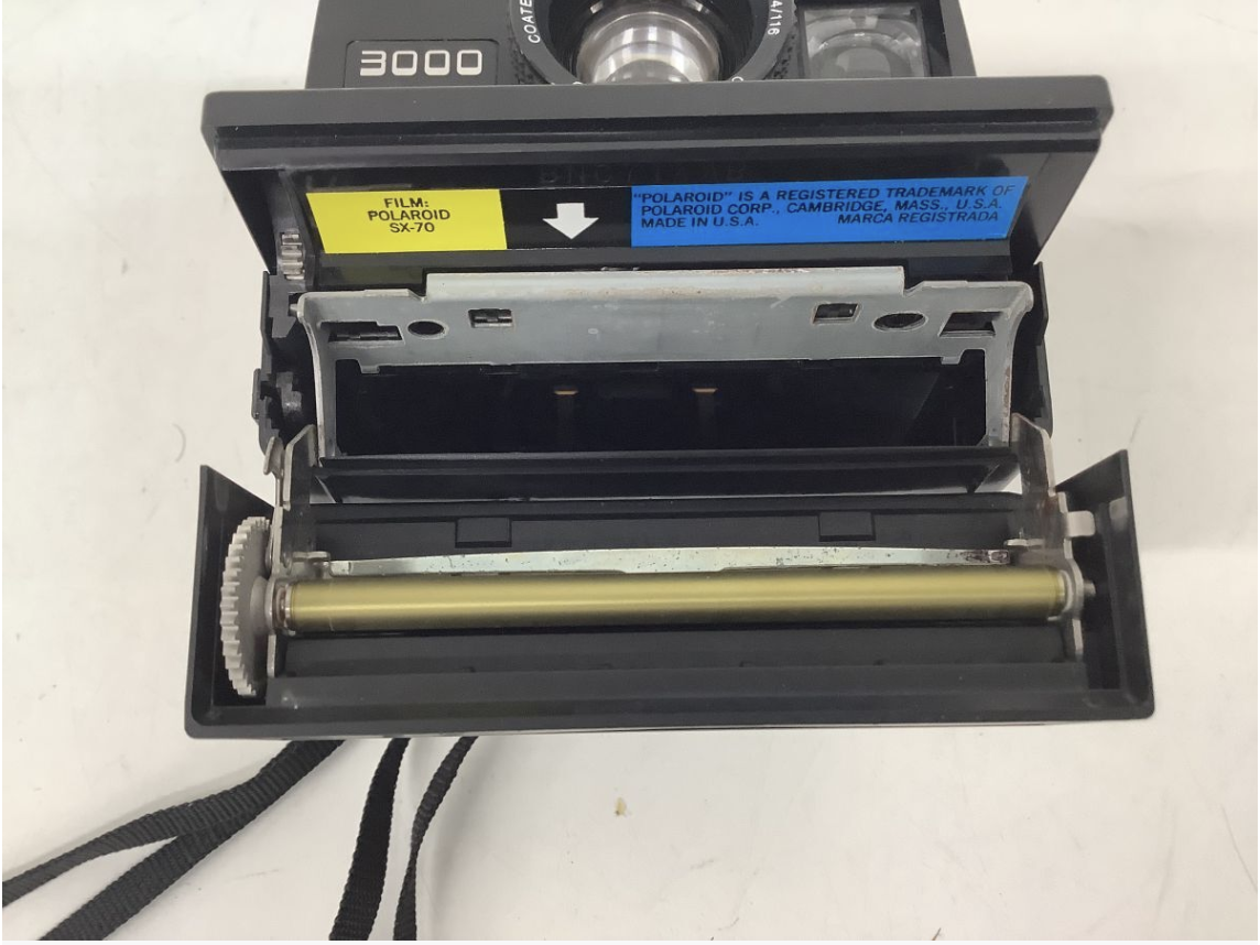 【買取実績】大阪府吹田市 POLAROID LAND CAMERA 3000 ケース付き フィルムカメラ